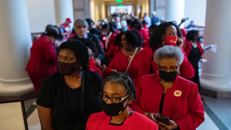 Texas Democrats planning to flee the state to thwart voting ...