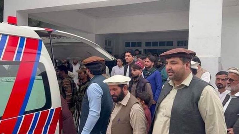 Takfiri terrorists gun down 7 teachers in northwestern Pakistan - Pars ...